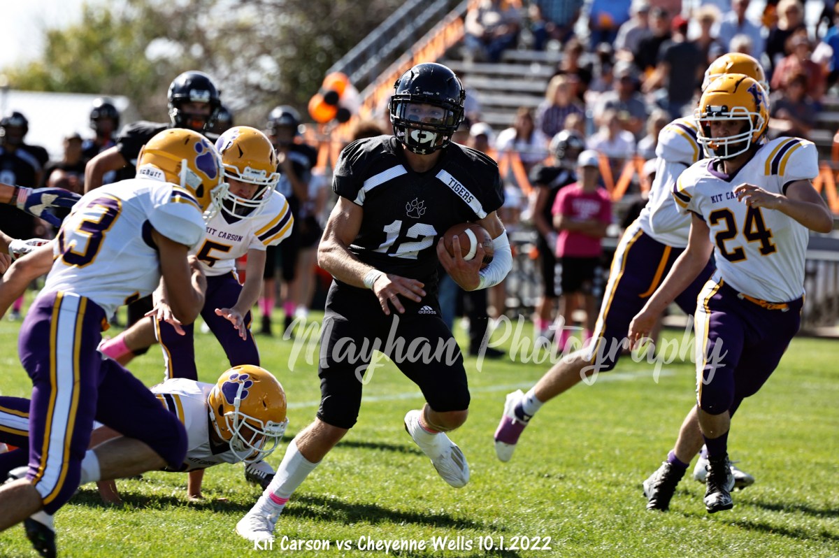 6-Man Football League Predictions and Playoff Projections Week 9 ...